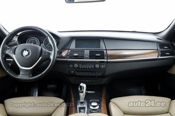 Melns BMW X5 2008 Tallina, ar dzinēja tilpumu 3.00 L un nobraukumu 439 tūkst. km par 5499 €, foto 5 vietnē AUTOMOTO.COM.LV