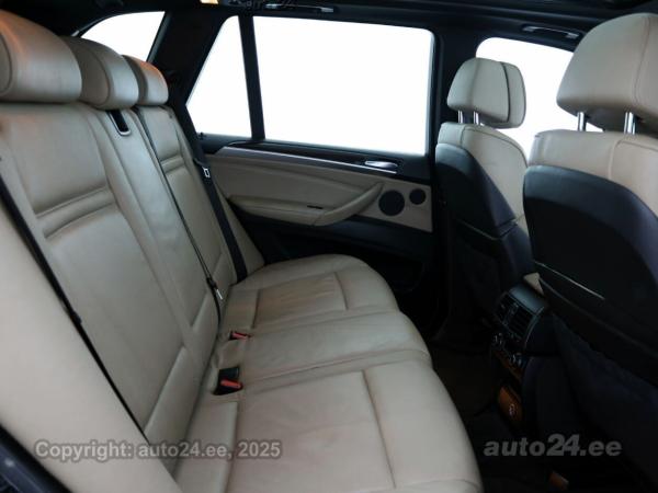 Melns BMW X5 2008 Tallina, ar dzinēja tilpumu 3.00 L un nobraukumu 439 tūkst. km par 5499 €, foto 7 vietnē AUTOMOTO.COM.LV