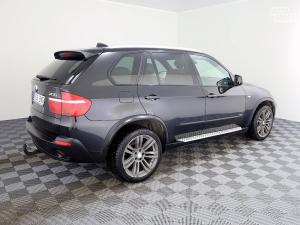 Melns BMW X5 2008 Tallina, ar dzinēja tilpumu 3.00 L un nobraukumu 439 tūkst. km par 5699 €, foto 3 vietnē AUTOMOTO.COM.LV