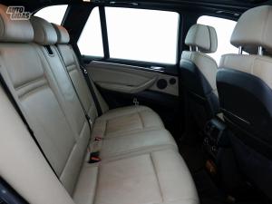 Melns BMW X5 2008 Tallina, ar dzinēja tilpumu 3.00 L un nobraukumu 439 tūkst. km par 5699 €, foto 7 vietnē AUTOMOTO.COM.LV
