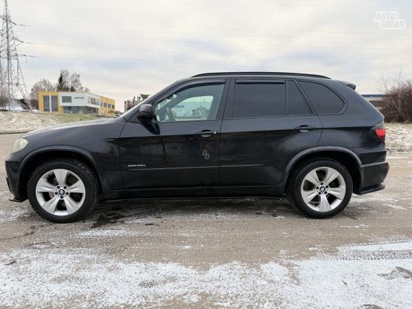Black BMW X5 2008 in Vilnius, with an engine capacity of 3.00 L and mileage of 436 thousand km for 7500 €, photo 4 on AUTOMOTO.COM.LV