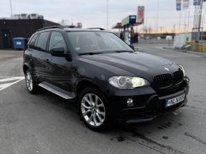 Melns BMW X5 2008 Viļņa, ar dzinēja tilpumu 3.00 L un nobraukumu 302 tūkst. km par 7600 €, foto  vietnē AUTOMOTO.COM.LV