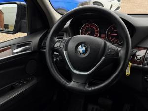 Black BMW X5 2008 in Riga, with an engine capacity of 3.00 L and mileage of 278 thousand km for 8280 €, photo 8 on AUTOMOTO.COM.LV