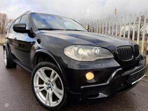 Black BMW X5 2008 in Kaunas, with an engine capacity of 2.99 L and mileage of 279 thousand km for 8350 €, photo 2 on AUTOMOTO.COM.LV