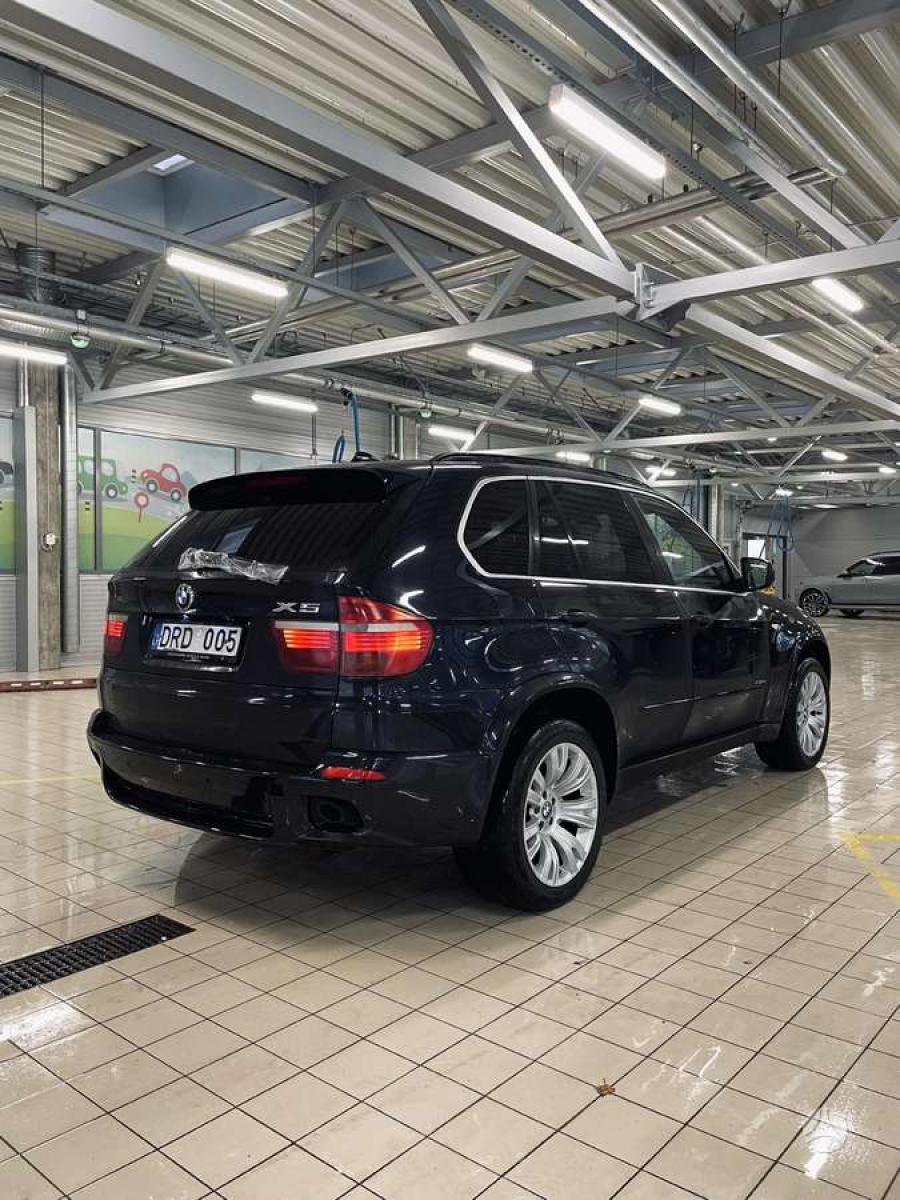 Melns BMW X5 2008 Viļņa, ar dzinēja tilpumu 0.00 L un nobraukumu 310 tūkst. km par 8650 €, foto 3 vietnē AUTOMOTO.COM.LV