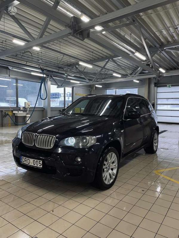 Melns BMW X5 2008 Viļņa, ar dzinēja tilpumu 0.00 L un nobraukumu 310 tūkst. km par 8650 €, foto 6 vietnē AUTOMOTO.COM.LV