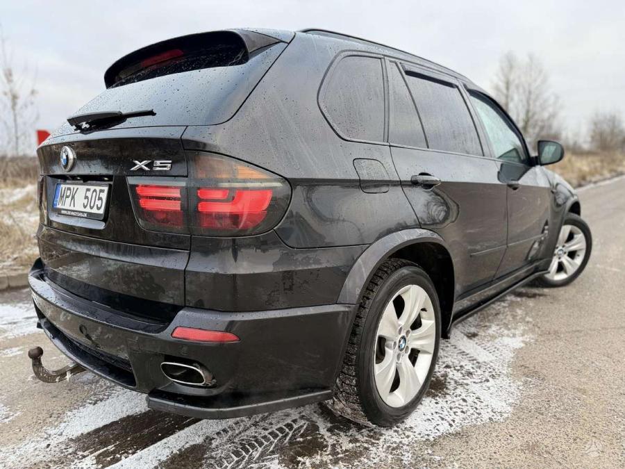 Melns BMW X5 2008 Viļņa, ar dzinēja tilpumu 2.99 L un nobraukumu 436 tūkst. km par 7750 €, foto 4 vietnē AUTOMOTO.COM.LV