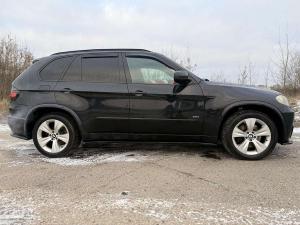 Melns BMW X5 2008 Viļņa, ar dzinēja tilpumu 2.99 L un nobraukumu 436 tūkst. km par 7750 €, foto 5 vietnē AUTOMOTO.COM.LV