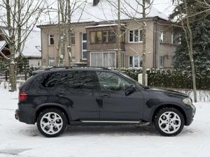 Melns BMW X5 2008 Šauļi, ar dzinēja tilpumu 2.99 L un nobraukumu 391 tūkst. km par 6350 €, foto 2 vietnē AUTOMOTO.COM.LV