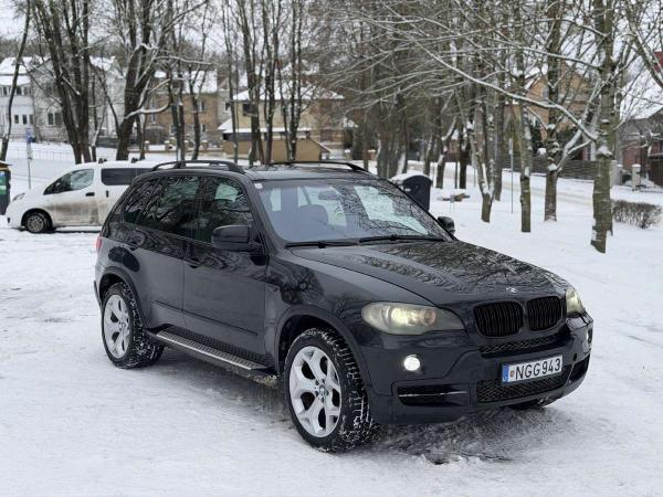 Black BMW X5 2008 in Siauliai, with an engine capacity of 2.99 L and mileage of 391 thousand km for 6350 €, photo 3 on AUTOMOTO.COM.LV
