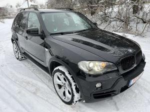 Black BMW X5 2008 in Kaunas, with an engine capacity of 2.99 L and mileage of 295 thousand km for 7650 €, photo 6 on AUTOMOTO.COM.LV
