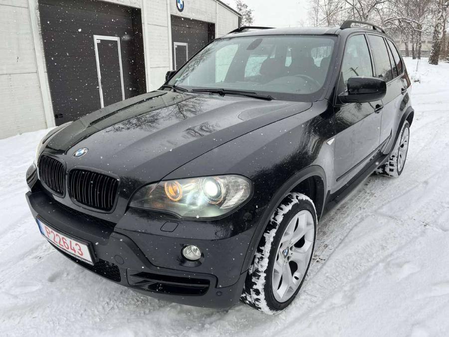 Black BMW X5 2008 in Kaunas, with an engine capacity of 2.99 L and mileage of 295 thousand km for 7650 €, photo 7 on AUTOMOTO.COM.LV