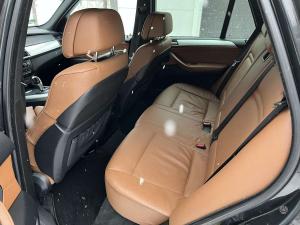 Black BMW X5 2008 in Kaunas, with an engine capacity of 2.99 L and mileage of 295 thousand km for 7650 €, photo 10 on AUTOMOTO.COM.LV