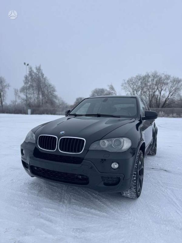 Black BMW X5 2008 in Marijampole, with an engine capacity of 2.99 L and mileage of 325 thousand km for 7650 €, photo 2 on AUTOMOTO.COM.LV