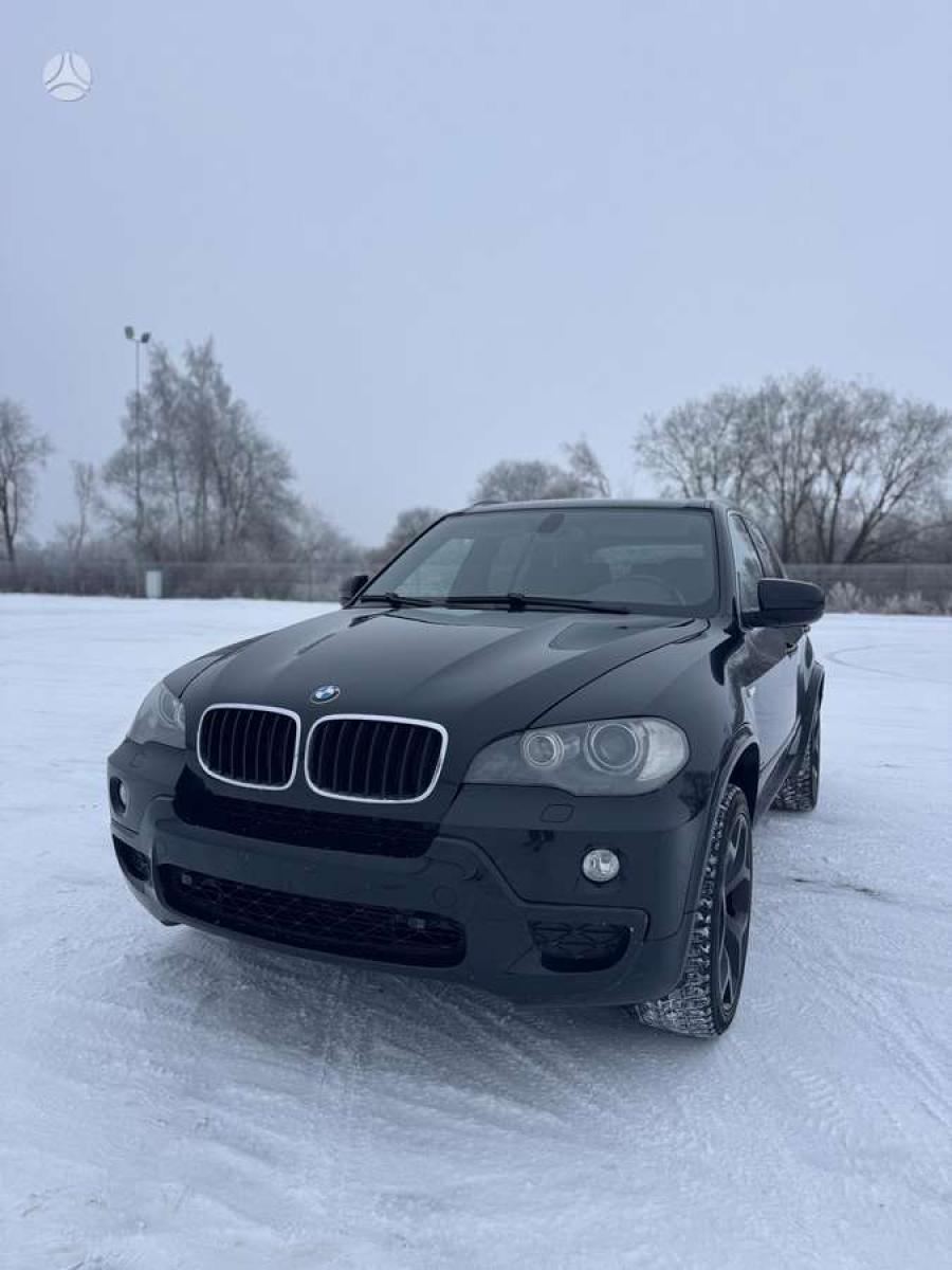Black BMW X5 2008 in Marijampole, with an engine capacity of 2.99 L and mileage of 325 thousand km for 7650 €, photo 2 on AUTOMOTO.COM.LV