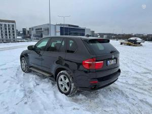 Melns BMW X5 2008 Viļņa, ar dzinēja tilpumu 2.99 L un nobraukumu 430 tūkst. km par 7500 €, foto 7 vietnē AUTOMOTO.COM.LV