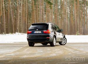 Melns BMW X5 2008 Rīga, ar dzinēja tilpumu 3.00 L un nobraukumu 274 tūkst. km par 8490 €, foto 6 vietnē AUTOMOTO.COM.LV