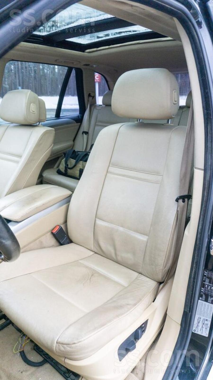 Melns BMW X5 2008 Rīga, ar dzinēja tilpumu 3.00 L un nobraukumu 274 tūkst. km par 8490 €, foto 26 vietnē AUTOMOTO.COM.LV