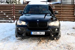 Black BMW X5 2008 in Kretinga, with an engine capacity of 2.99 L and mileage of 234 thousand km for 11199 €, photo 2 on AUTOMOTO.COM.LV
