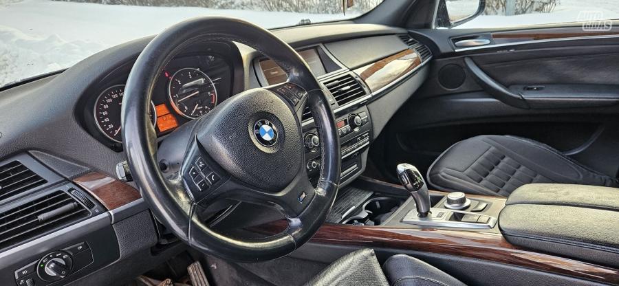 Melns BMW X5 2008 Telšiai, ar dzinēja tilpumu 3.00 L un nobraukumu 360 tūkst. km par 8600 €, foto 6 vietnē AUTOMOTO.COM.LV