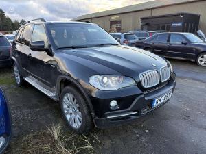 Black BMW X5 2008 in Riga, with an engine capacity of 4.80 L and mileage of 302 thousand km for 5300 €, photo 2 on AUTOMOTO.COM.LV