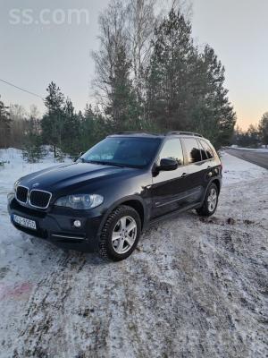 Melns BMW X5 2008 Rīga, ar dzinēja tilpumu 3.00 L un nobraukumu 341 tūkst. km par 7200 €, foto  vietnē AUTOMOTO.COM.LV