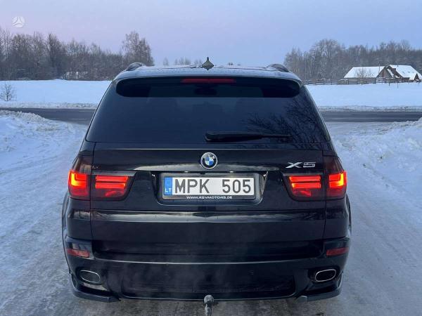 Black BMW X5 2008 in Trakai, with an engine capacity of 2.99 L and mileage of 430 thousand km for 7250 €, photo 5 on AUTOMOTO.COM.LV