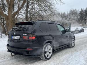 Black BMW X5 2008 in Trakai, with an engine capacity of 2.99 L and mileage of 430 thousand km for 7250 €, photo 19 on AUTOMOTO.COM.LV