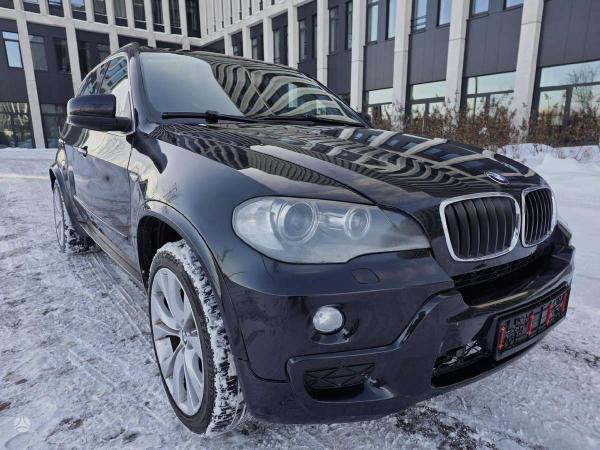 Melns BMW X5 2008 Viļņa, ar dzinēja tilpumu 2.99 L un nobraukumu 324 tūkst. km par 9200 €, foto 2 vietnē AUTOMOTO.COM.LV