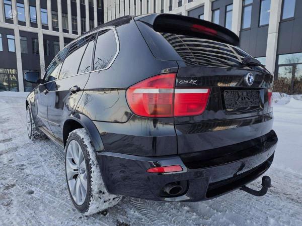 Melns BMW X5 2008 Viļņa, ar dzinēja tilpumu 2.99 L un nobraukumu 324 tūkst. km par 9200 €, foto 4 vietnē AUTOMOTO.COM.LV