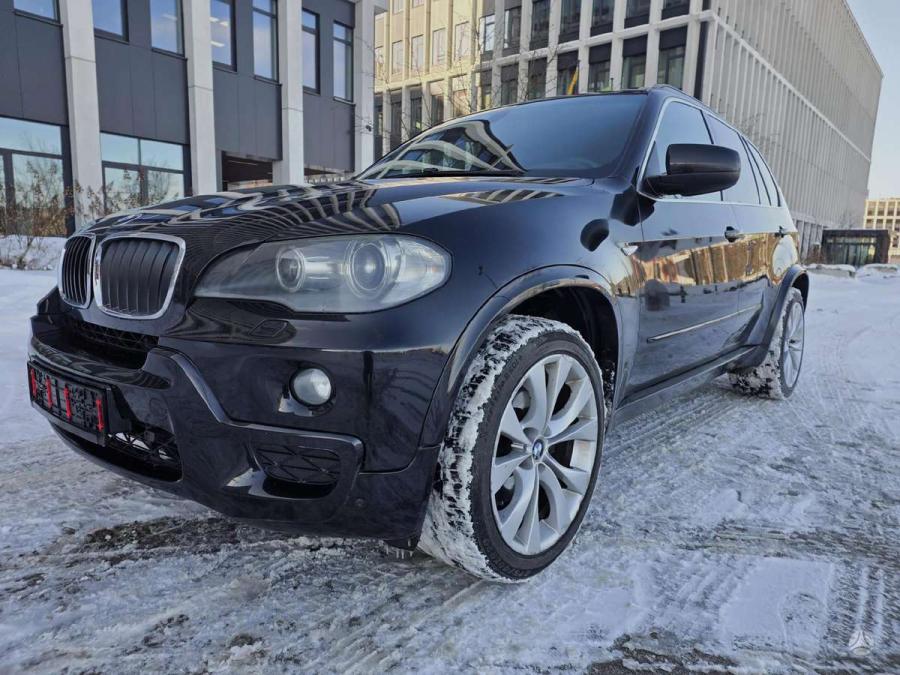 Melns BMW X5 2008 Viļņa, ar dzinēja tilpumu 2.99 L un nobraukumu 324 tūkst. km par 9200 €, foto 5 vietnē AUTOMOTO.COM.LV