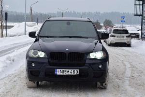 Black BMW X5 2008 in Vilnius, with an engine capacity of 2.99 L and mileage of 320 thousand km for 8700 €, photo 2 on AUTOMOTO.COM.LV