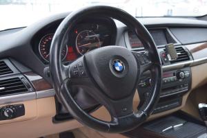 Black BMW X5 2008 in Vilnius, with an engine capacity of 2.99 L and mileage of 320 thousand km for 8700 €, photo 12 on AUTOMOTO.COM.LV