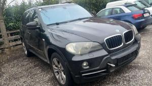 Black BMW X5 2008 in Anyksciai, with an engine capacity of 3.00 L and mileage of 289 thousand km for 6700 €, photo 2 on AUTOMOTO.COM.LV