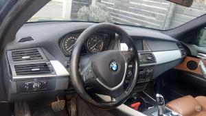 Black BMW X5 2008 in Anyksciai, with an engine capacity of 3.00 L and mileage of 289 thousand km for 6700 €, photo 7 on AUTOMOTO.COM.LV