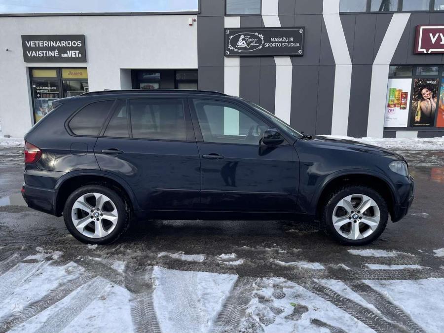 Melns BMW X5 2008 Kauņa, ar dzinēja tilpumu 2.99 L un nobraukumu 318 tūkst. km par 7950 €, foto 5 vietnē AUTOMOTO.COM.LV