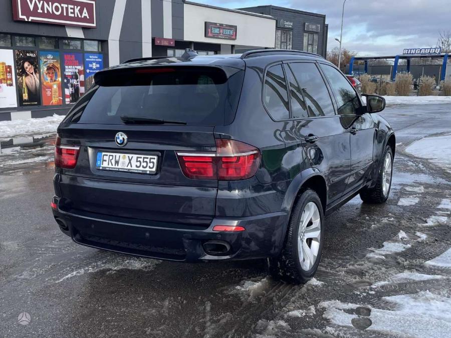 Melns BMW X5 2008 Kauņa, ar dzinēja tilpumu 2.99 L un nobraukumu 318 tūkst. km par 7950 €, foto 6 vietnē AUTOMOTO.COM.LV
