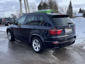 Melns BMW X5 2008 Kauņa, ar dzinēja tilpumu 2.99 L un nobraukumu 318 tūkst. km par 7950 €, foto 8 vietnē AUTOMOTO.COM.LV