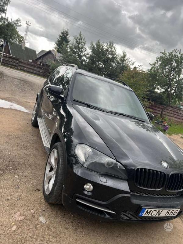 Black BMW X5 2008 in Rokiskis, with an engine capacity of 2.99 L and mileage of 578 thousand km for 6800 €, photo 1 on AUTOMOTO.COM.LV