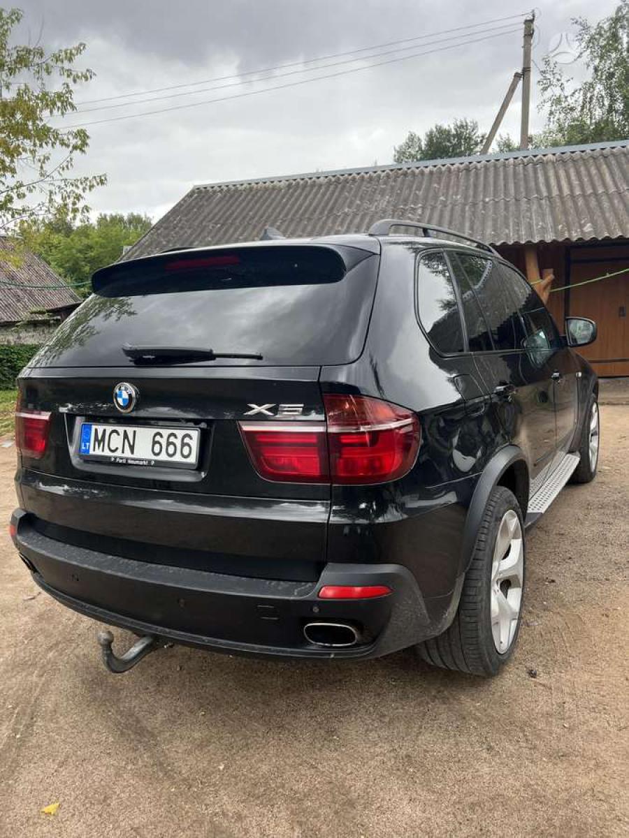Black BMW X5 2008 in Rokiskis, with an engine capacity of 2.99 L and mileage of 578 thousand km for 6800 €, photo 2 on AUTOMOTO.COM.LV
