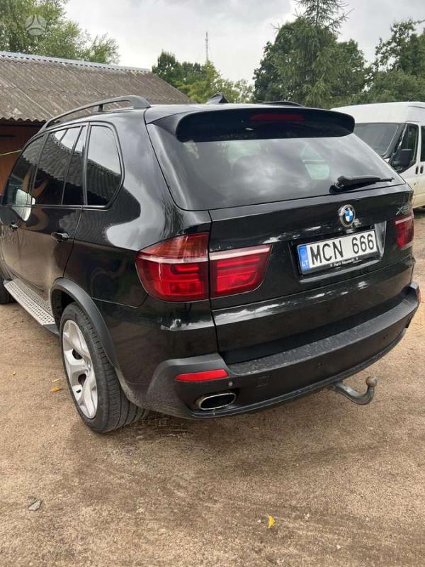 Black BMW X5 2008 in Rokiskis, with an engine capacity of 2.99 L and mileage of 578 thousand km for 6800 €, photo 3 on AUTOMOTO.COM.LV