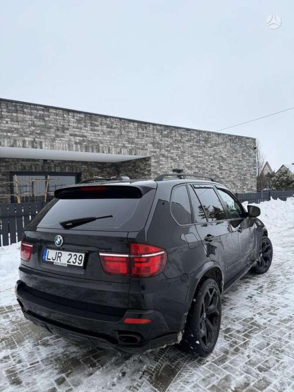 Melns BMW X5 2008 Šauļi, ar dzinēja tilpumu 3.00 L un nobraukumu 233 tūkst. km par 8500 €, foto 4 vietnē AUTOMOTO.COM.LV