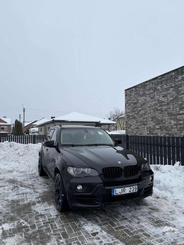 Melns BMW X5 2008 Šauļi, ar dzinēja tilpumu 3.00 L un nobraukumu 233 tūkst. km par 8500 €, foto 5 vietnē AUTOMOTO.COM.LV