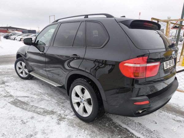 Melns BMW X5 2008 Viļņa, ar dzinēja tilpumu 2.99 L un nobraukumu 254 tūkst. km par 8950 €, foto 8 vietnē AUTOMOTO.COM.LV