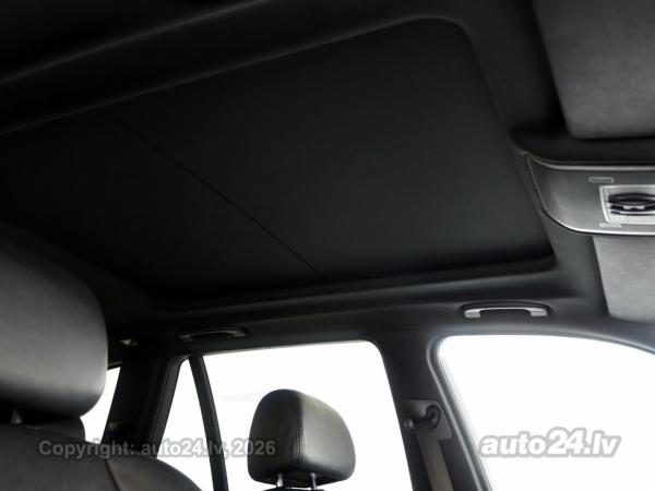 Black BMW X5 2008 in Tallinn, with an engine capacity of 3.00 L and mileage of 293 thousand km for 7499 €, photo 8 on AUTOMOTO.COM.LV