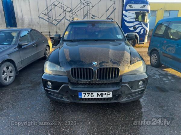 Black BMW X5 2008 in Tallinn, with an engine capacity of 3.00 L and mileage of 298 thousand km for 2799 €, photo 3 on AUTOMOTO.COM.LV