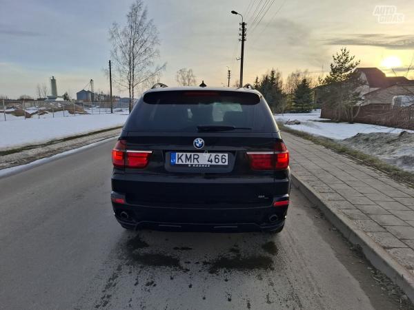 Black BMW X5 2008 in Siauliai, with an engine capacity of 3.00 L and mileage of 519 thousand km for 7400 €, photo 6 on AUTOMOTO.COM.LV