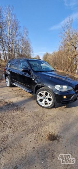 Black BMW X5 2008 in Kaunas, with an engine capacity of 3.00 L and mileage of 437 thousand km for 4900 €, photo  on AUTOMOTO.COM.LV