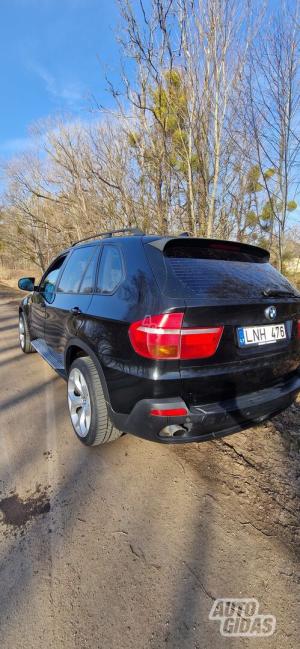 Melns BMW X5 2008 Kauņa, ar dzinēja tilpumu 3.00 L un nobraukumu 437 tūkst. km par 4900 €, foto 3 vietnē AUTOMOTO.COM.LV