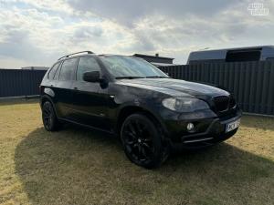 Black BMW X5 2008 in Klaipeda, with an engine capacity of 3.00 L and mileage of 283 thousand km for 10200 €, photo 4 on AUTOMOTO.COM.LV